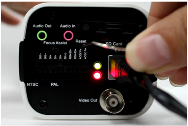 [All cameras] What can I do if the camera green LED does not blink (no ...